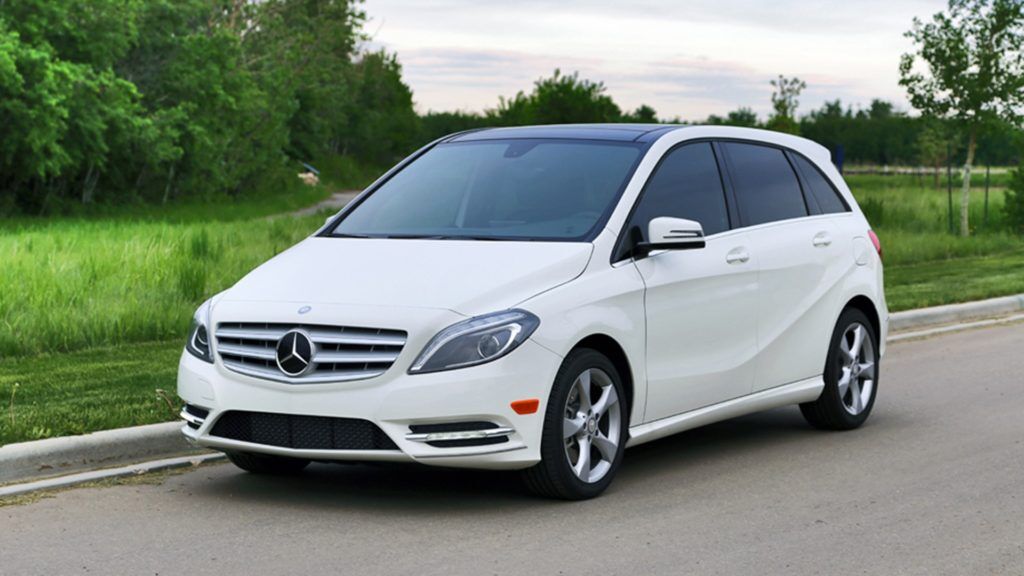 Rent a car in Cuba with Rex, Via, Cubacar and Havanautos